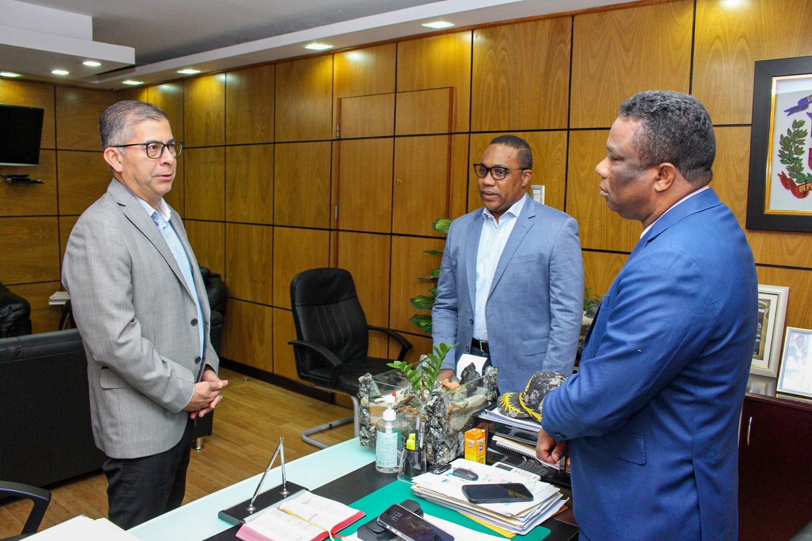 Comisionado Ejecutivo para la Reforma Policial lidera encuentro con la ...